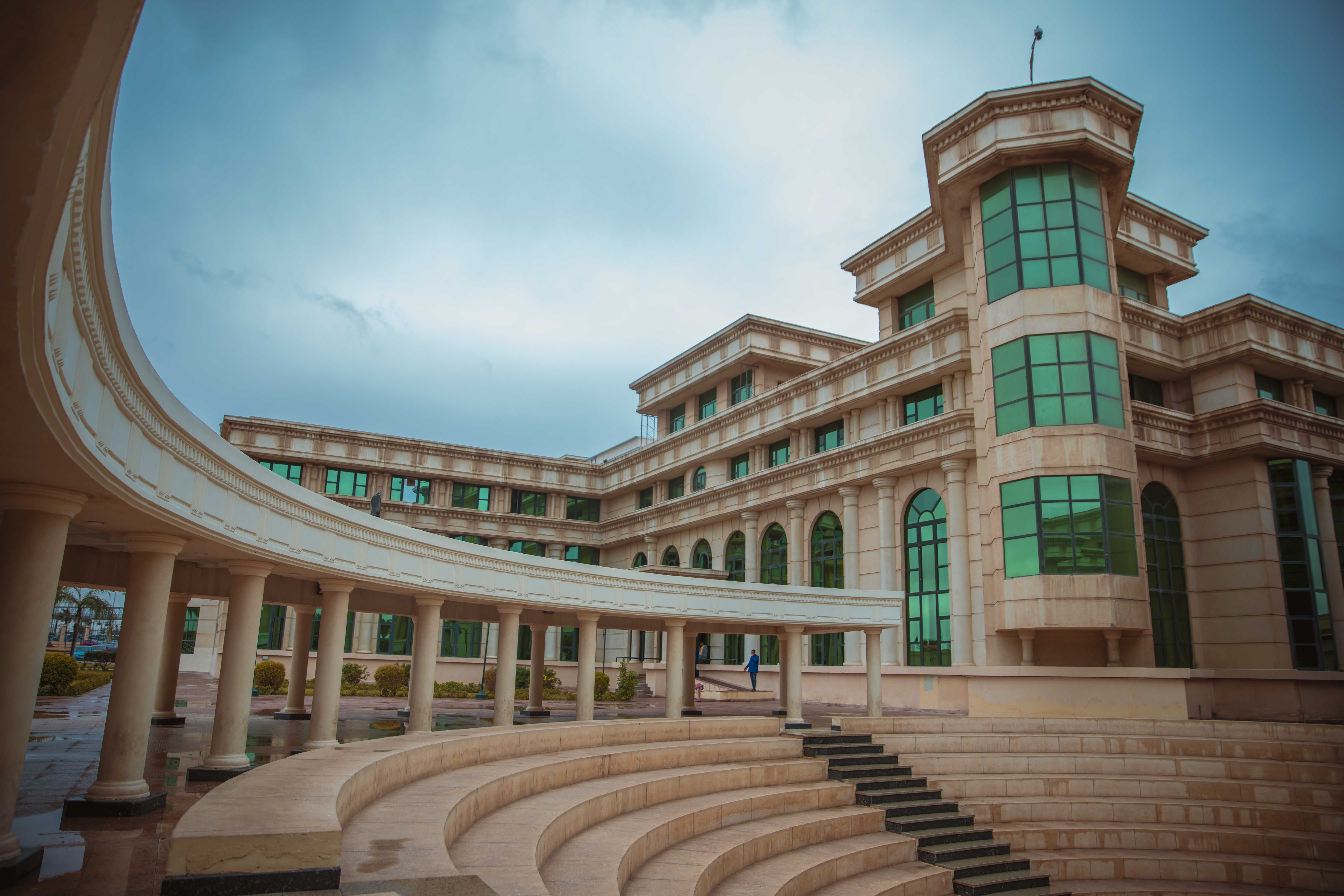 Campus Tour Outdoors & Indoors – MSA University