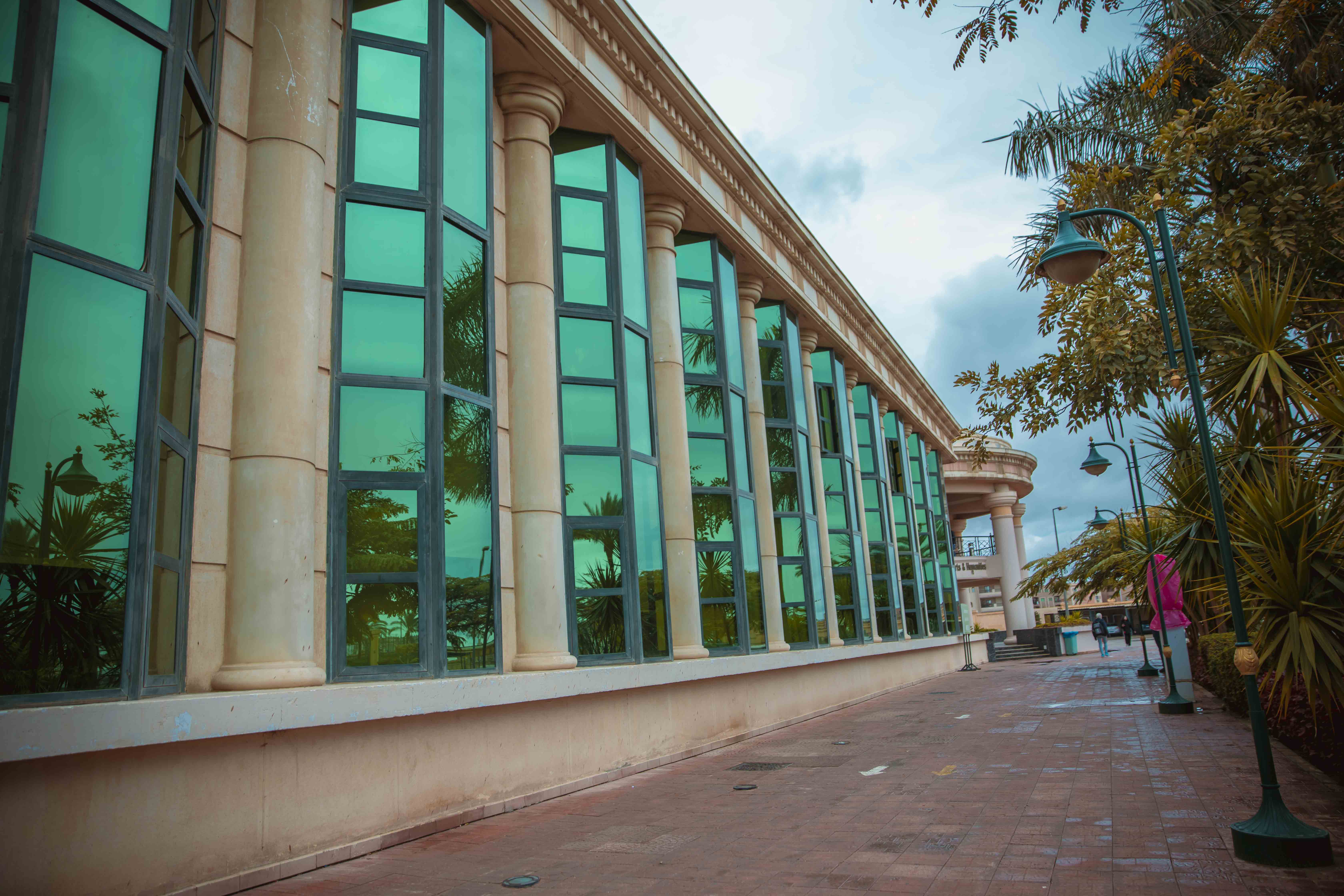 Campus Tour Outdoors & Indoors – October University for Modern Sciences ...