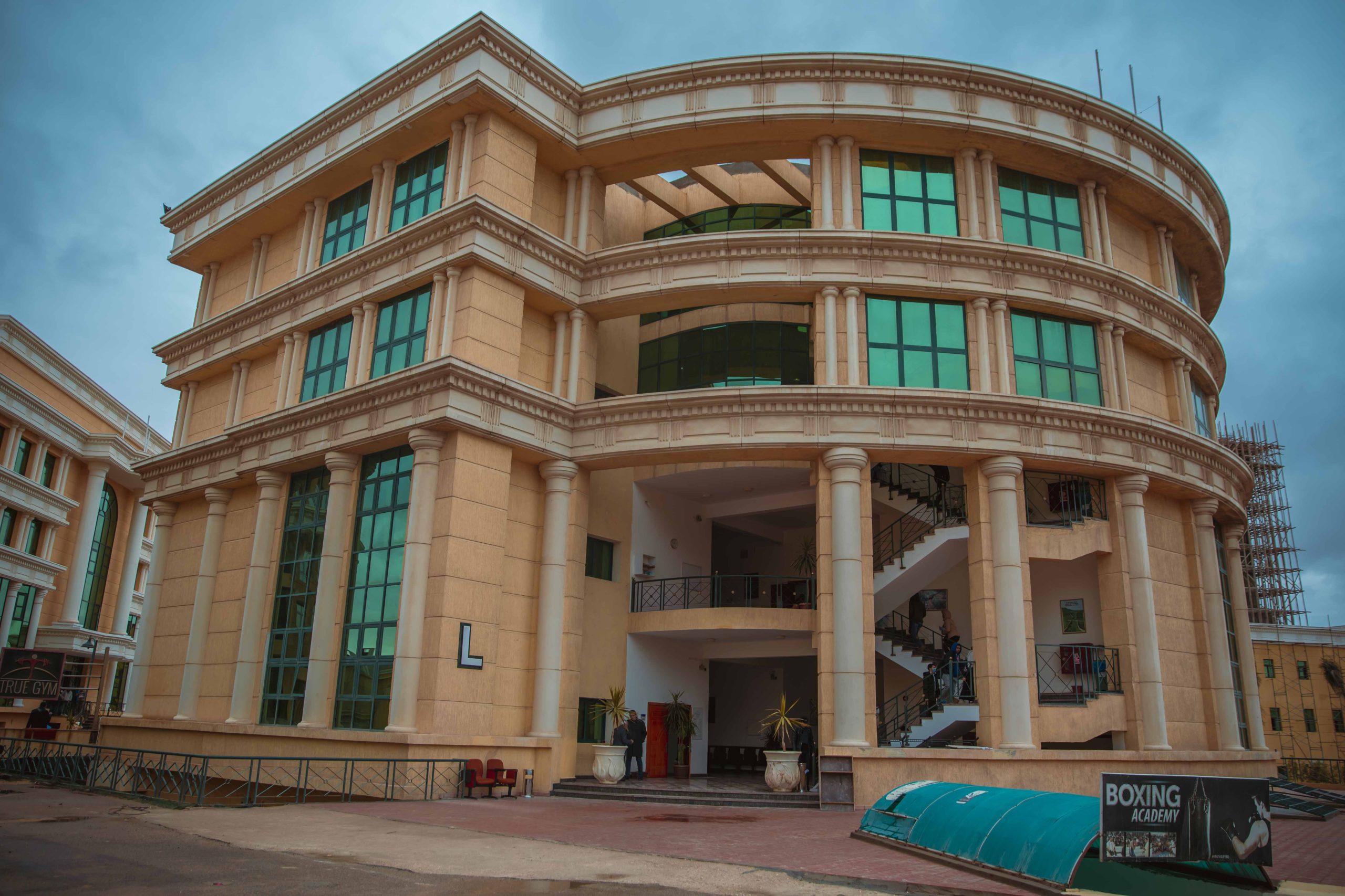 Campus Tour Outdoors & Indoors – October University for Modern Sciences ...